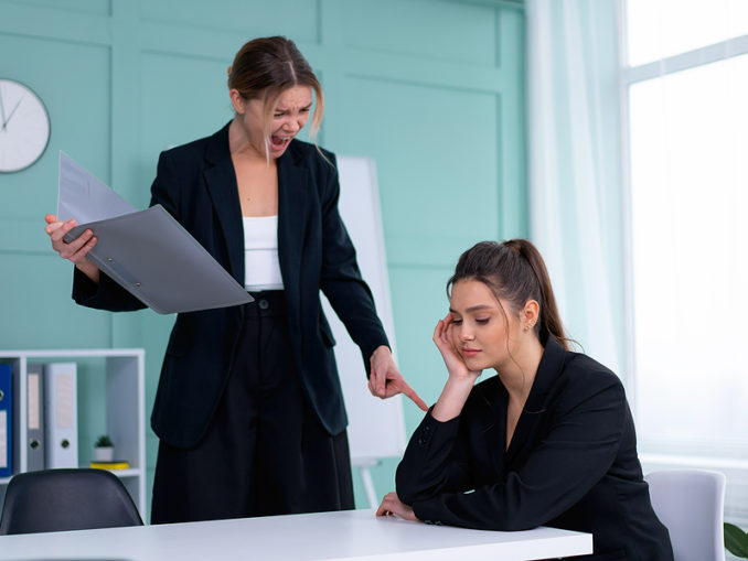 Top 10 typischen Frauenberufe - Adonis Magazin